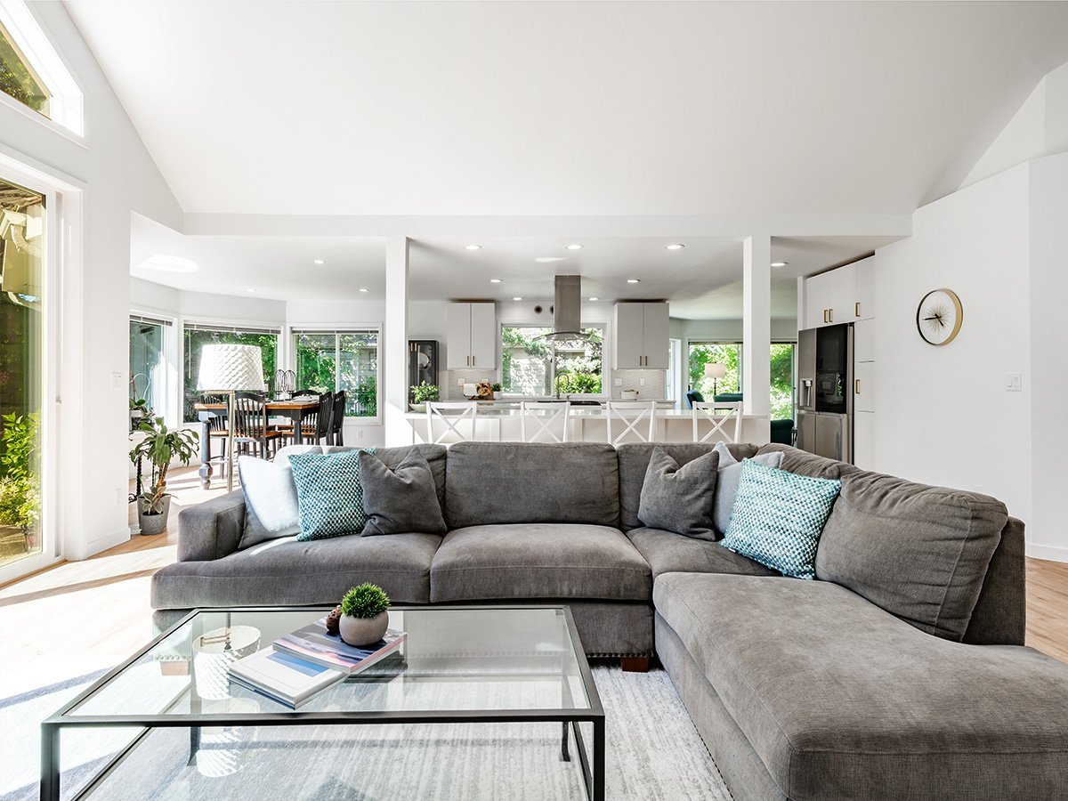 What Is a Den Room? | Den vs. Bedroom: What's the Difference